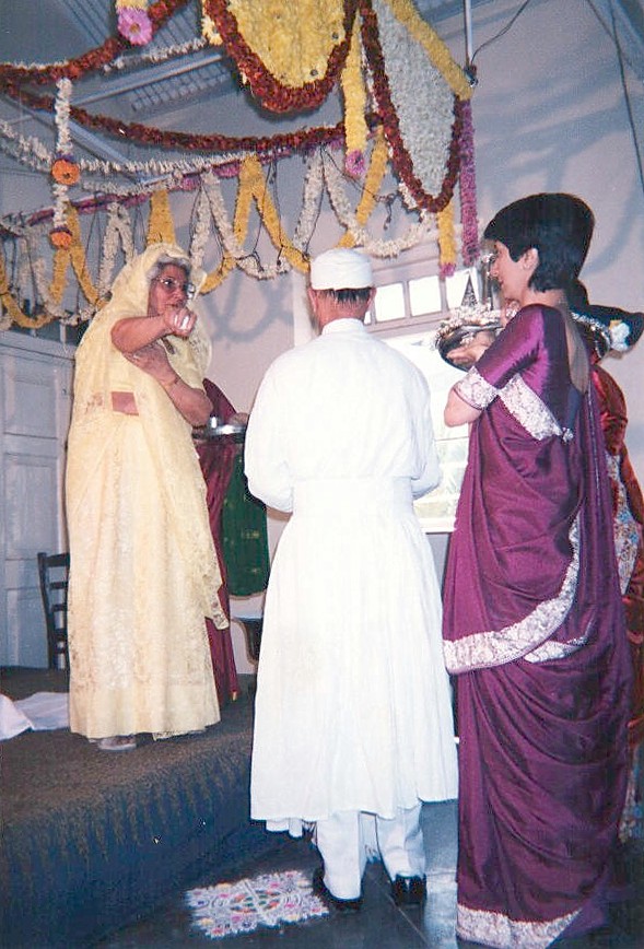 Index of /zoroastrianism/images/navjote